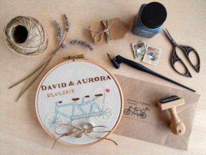 Conjuntos personalizados de sello y porta alianzas bastidor | How Nice Project